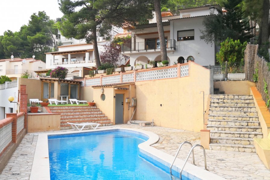 Villas and apartments in L'Estartit from £25 | Clickstay